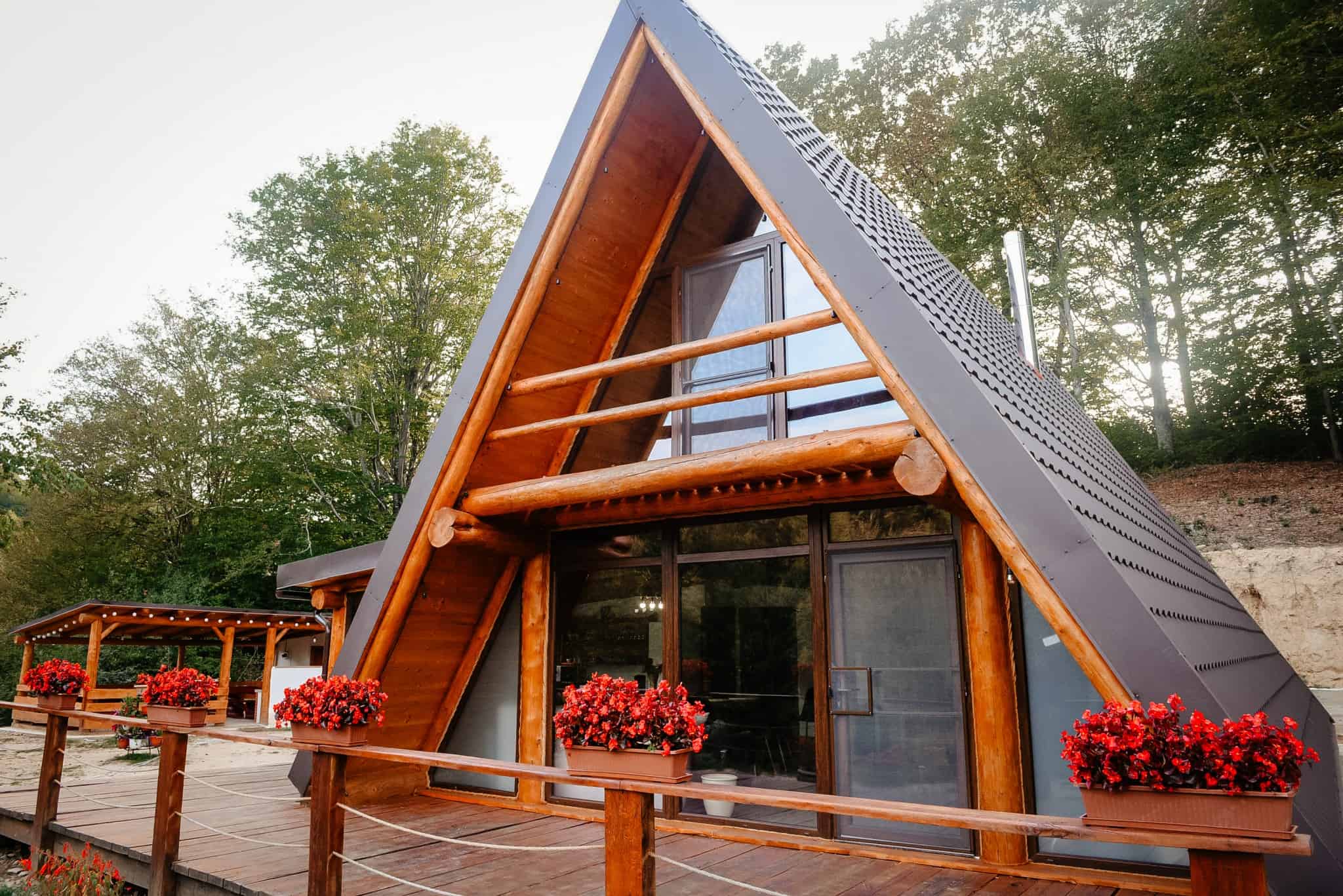 Cabane A frame în România - iTurist.ro